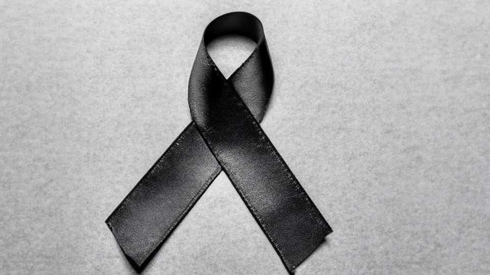 Murió un reconocido cantante que fue ícono por varias décadas: esto se ...