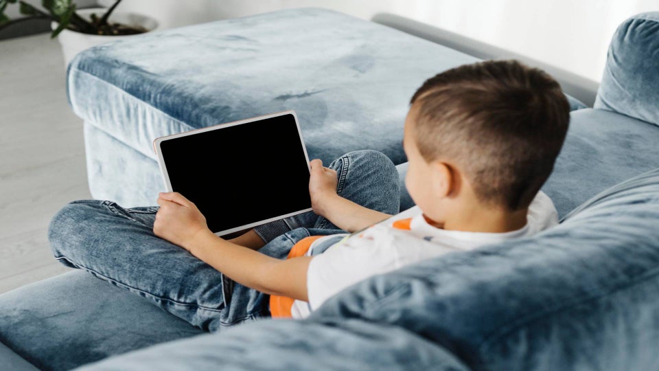 Pantallas Y Niños Cómo Lograr Un Uso Saludable En Casa Noticias Rcn