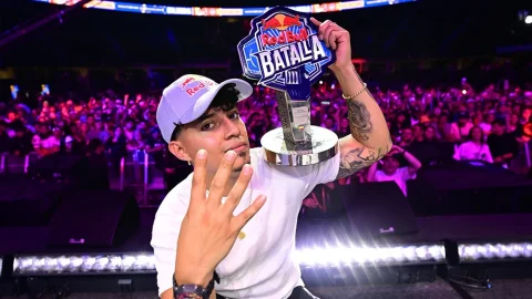 Reconocido cantante colombiano sufrió un accidente cerebrovascular ...