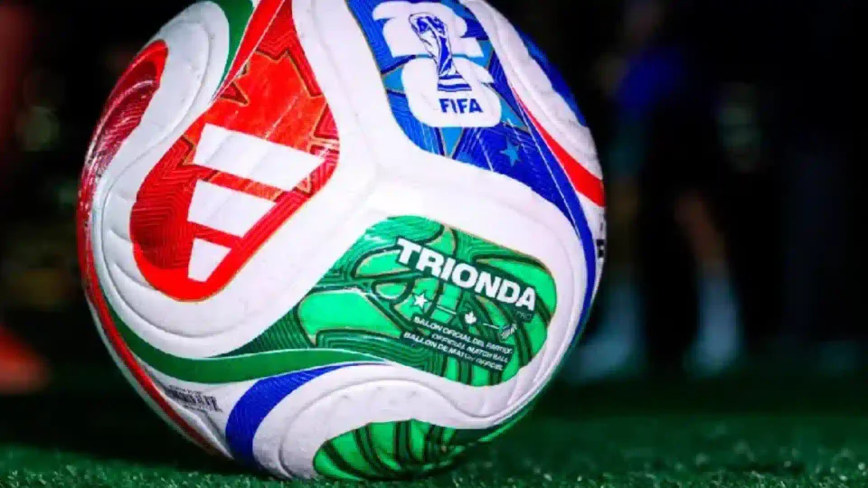 ¿Cuánto cuesta el balón con el que se jugará el Mundial 2026? Precios y ...