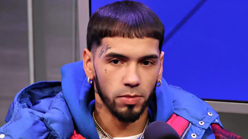 Directivos no recomiendan la presencia de Anuel AA en el Coliseo de ...
