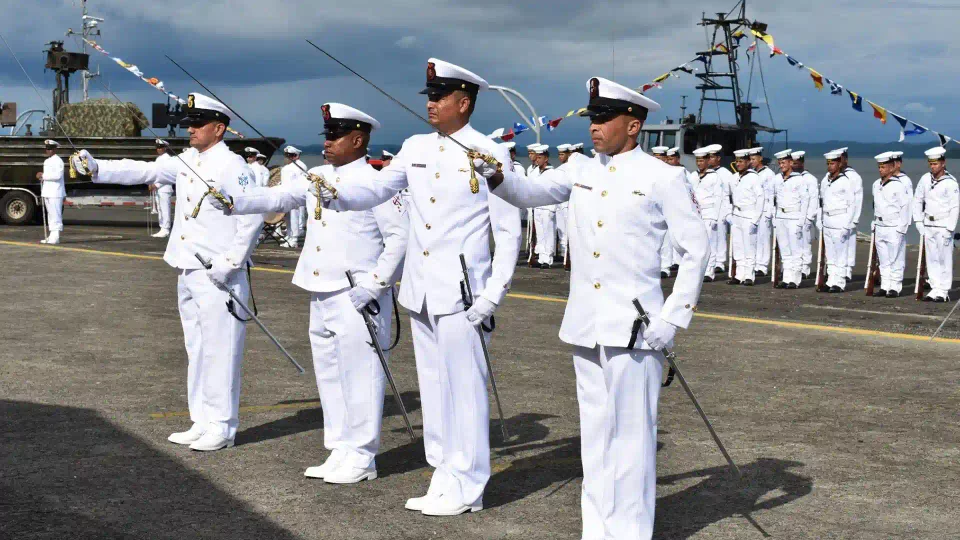 La Armada de Colombia abre convocatoria para jóvenes: requisitos ...