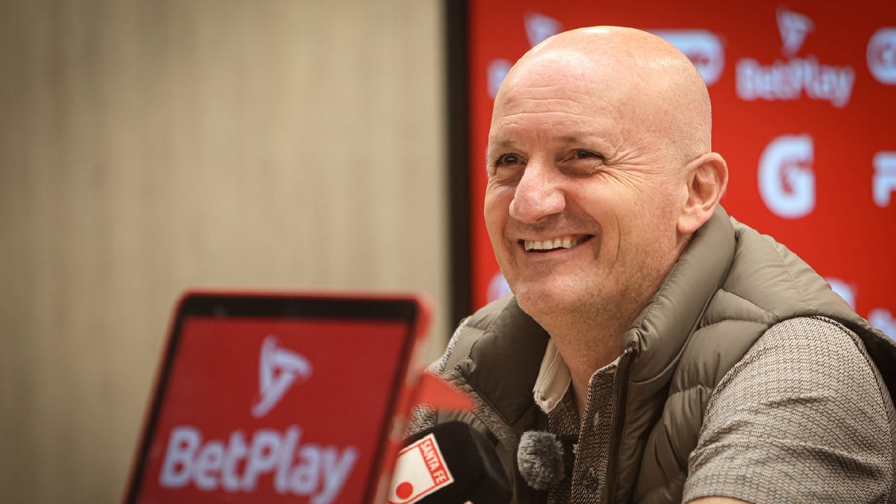 Pablo Repetto fue presentado como nuevo DT de Santa Fe : habló sobre ...