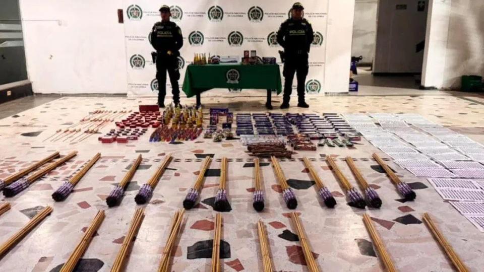Incautan más de 10.000 unidades de pólvora en Kennedy | Noticias RCN
