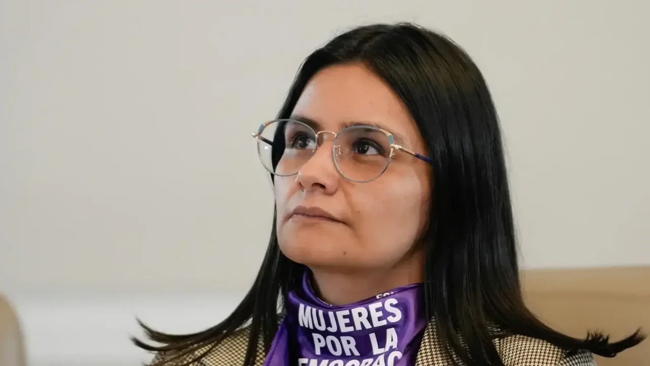 Ratifican a Angie Rodríguez como directora del Dapre tras presiones y ...
