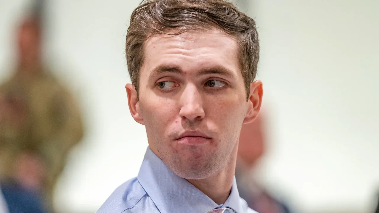Señalado asesino de Charlie Kirk comparece en público por primera vez ...