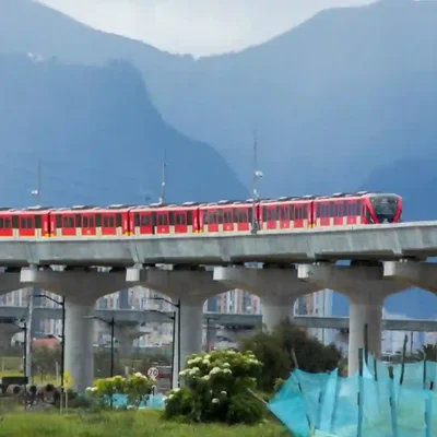 VIDEO | Primeras imágenes de la L1 del Metro rodando en Bogotá: pruebas ...